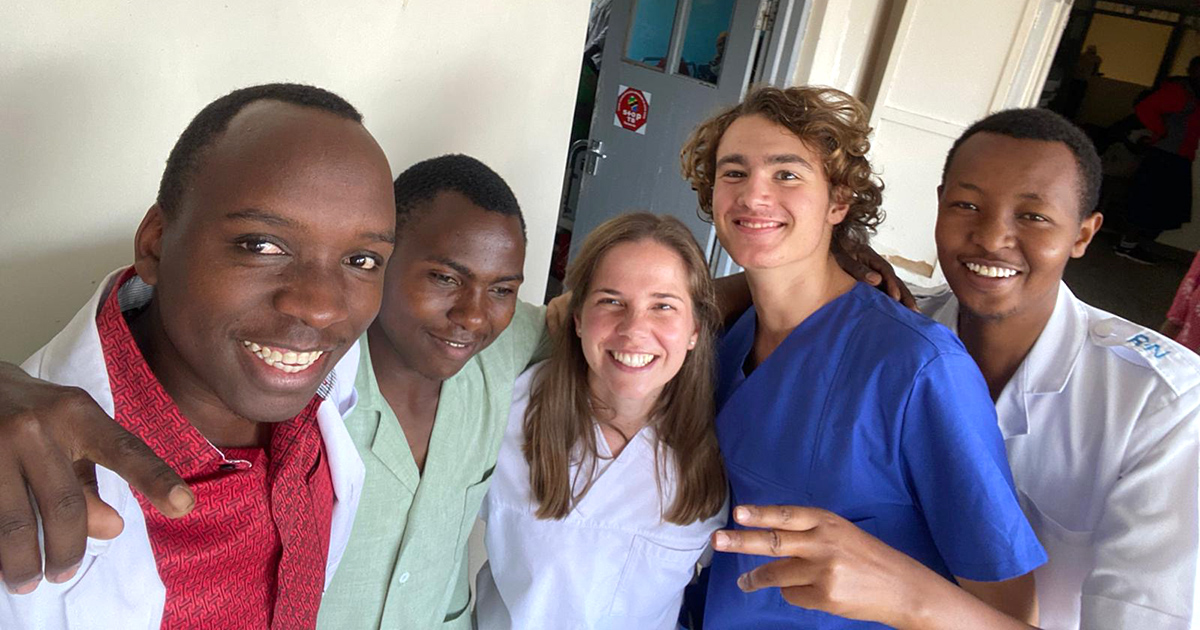 Win A Medical Internship Abroad Scholarship | Intern Abroad HQ